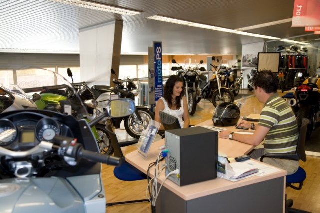 Galería de imágenes - Coches de lujo y Villas Marbella - Grupo Guarnieri